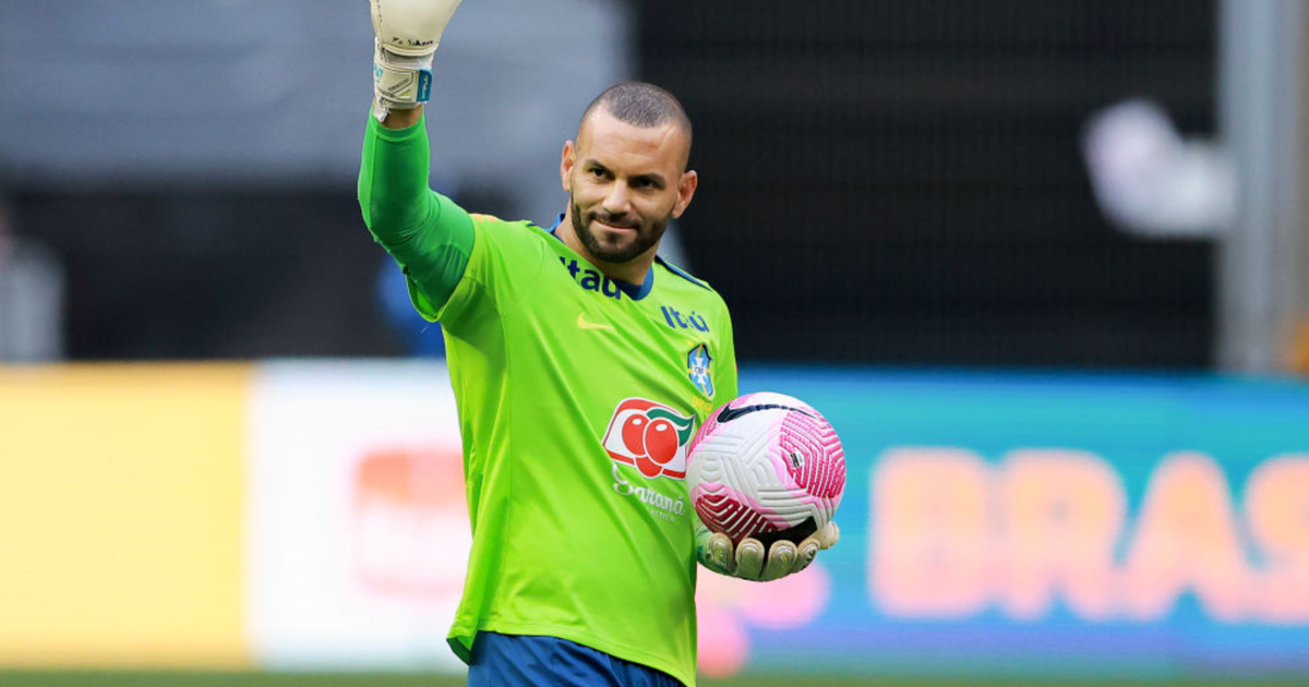 Goleiro da Seleção saiu de casa no Acre com sonho na mala após começar ...