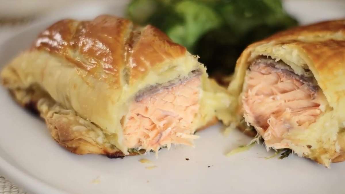 Receita de salmão no forno com massa folhada