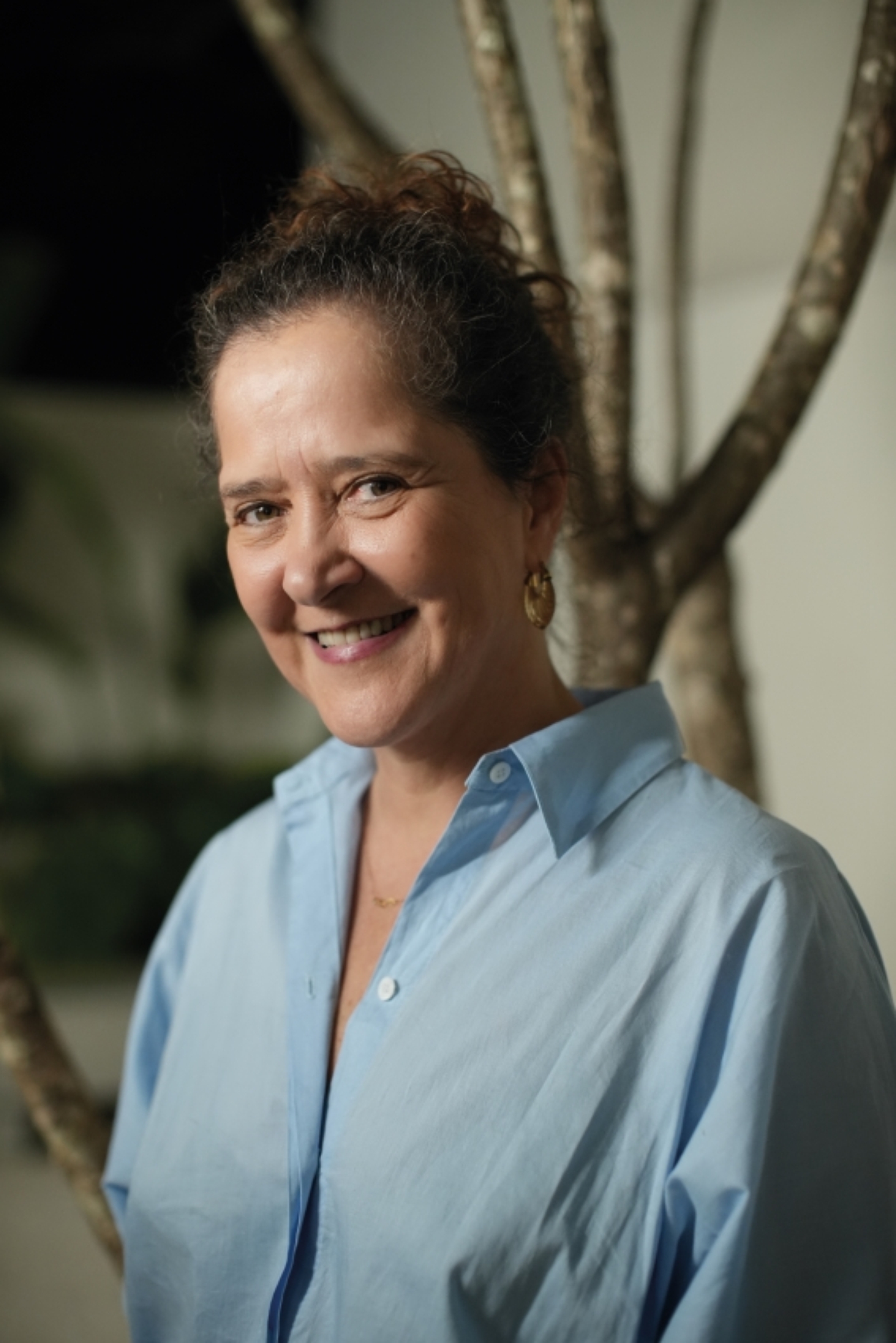 Carla Madeira, autora de 'Tudo é rio', discute polêmico perdão e ...