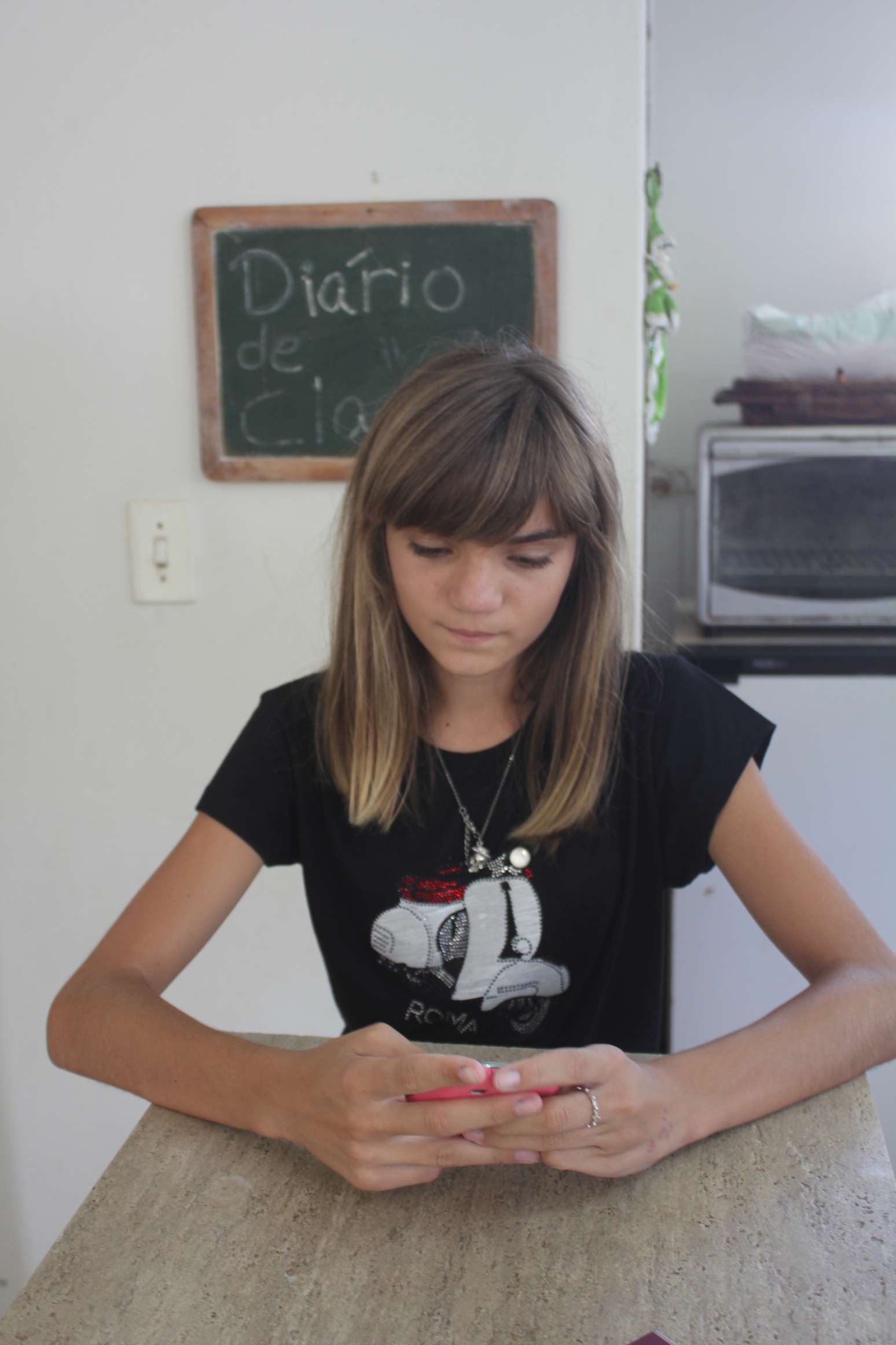 Após ameaças, Isadora Faber tem primeiro dia de aula tranquilo em SC