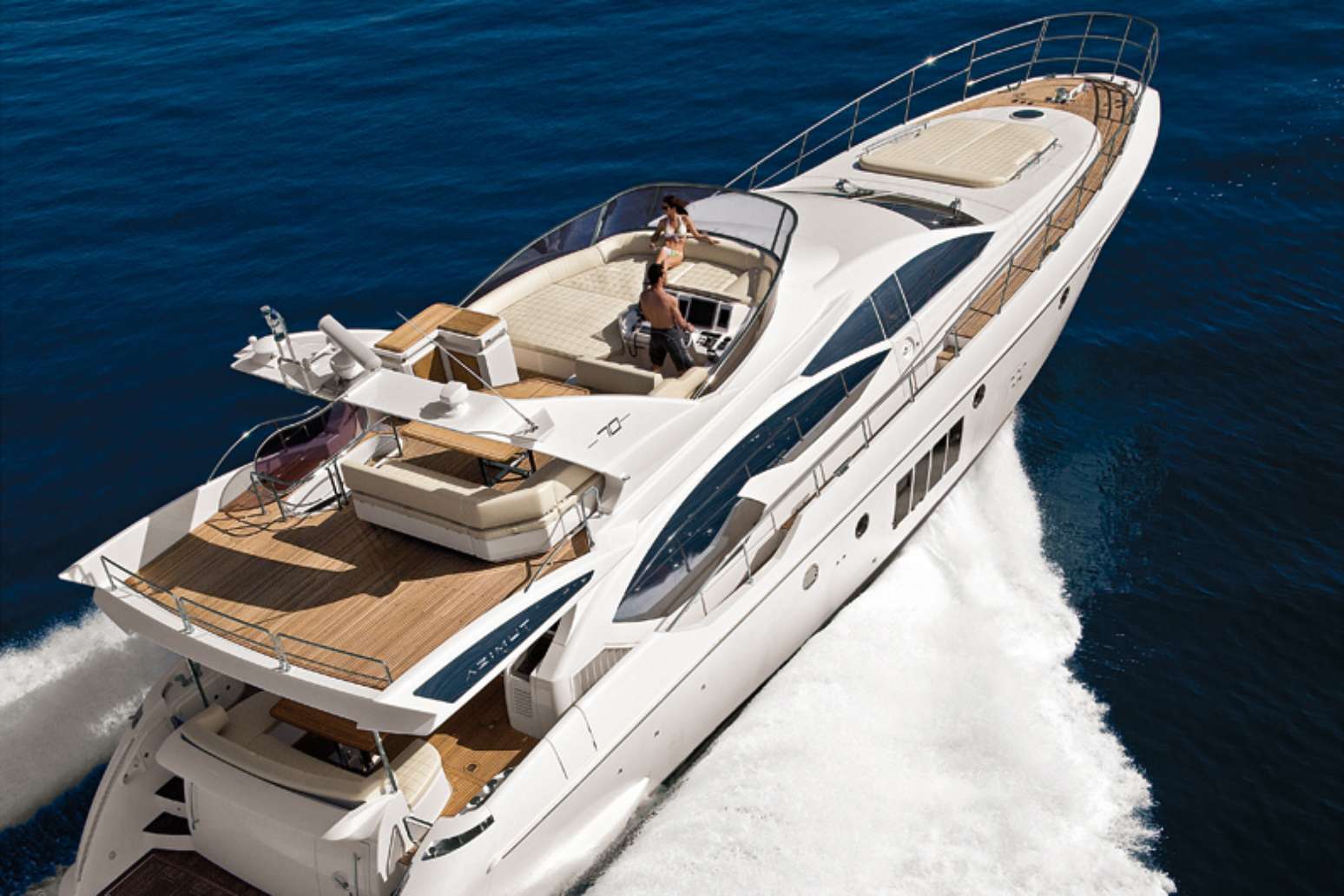 Azimut 70 começa a ser feito no Brasil