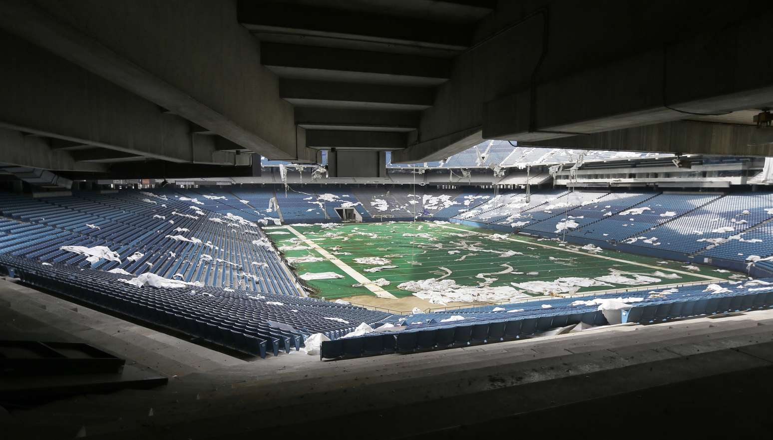 Veja fotos do Pontiac Silverdome, histórico estádio que está "largado"