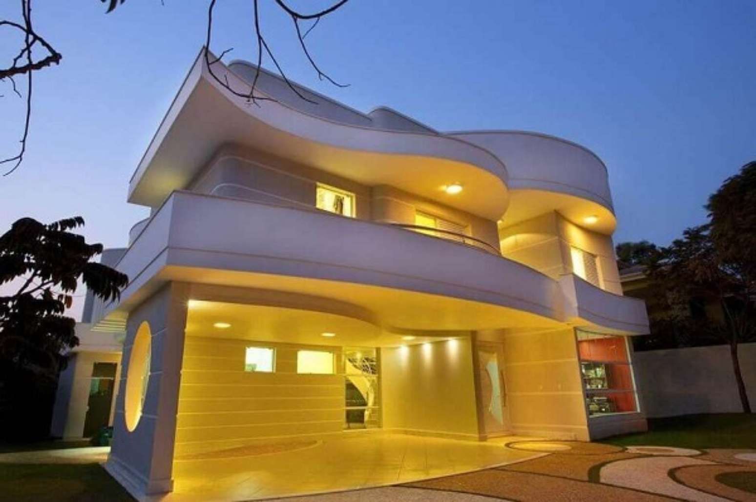 Platibanda: +72 Projetos para Você Esconder a Estrutura do Seu Telhado