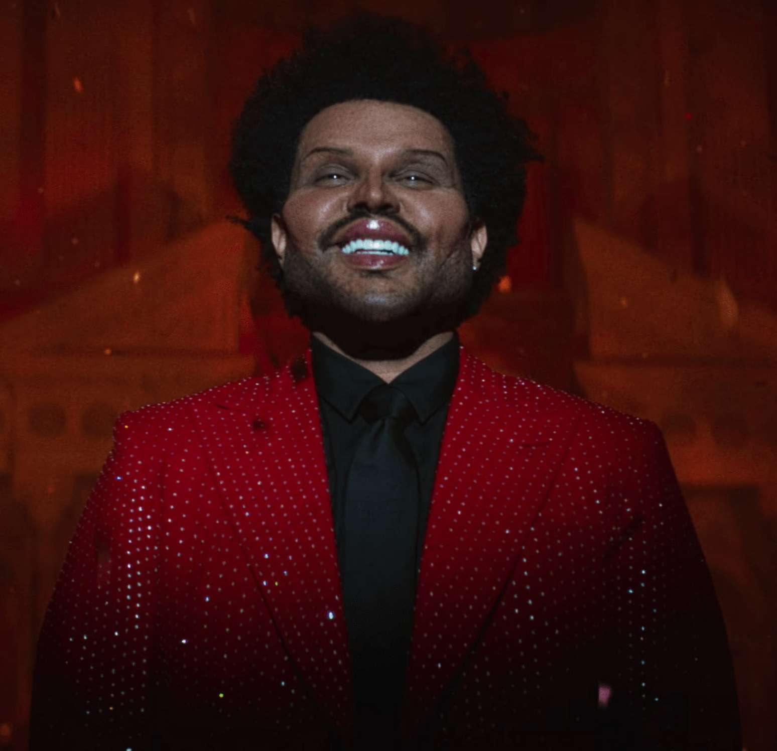 The Weeknd aparece com visual bizarro em clipe que lembra polêmica do ...