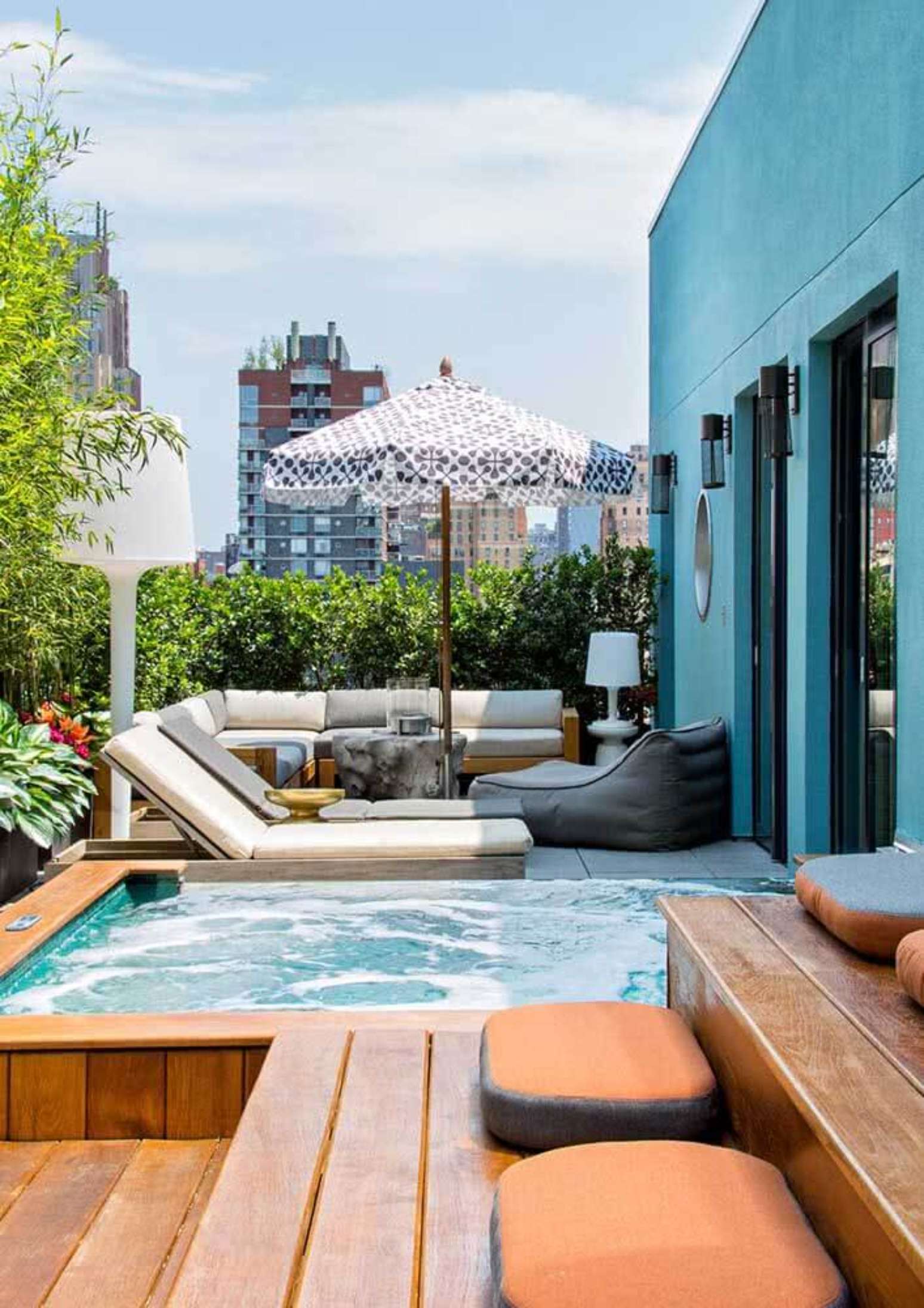 Jacuzzi Externa: +58 Modelos para Sua Área Externa dos Sonhos