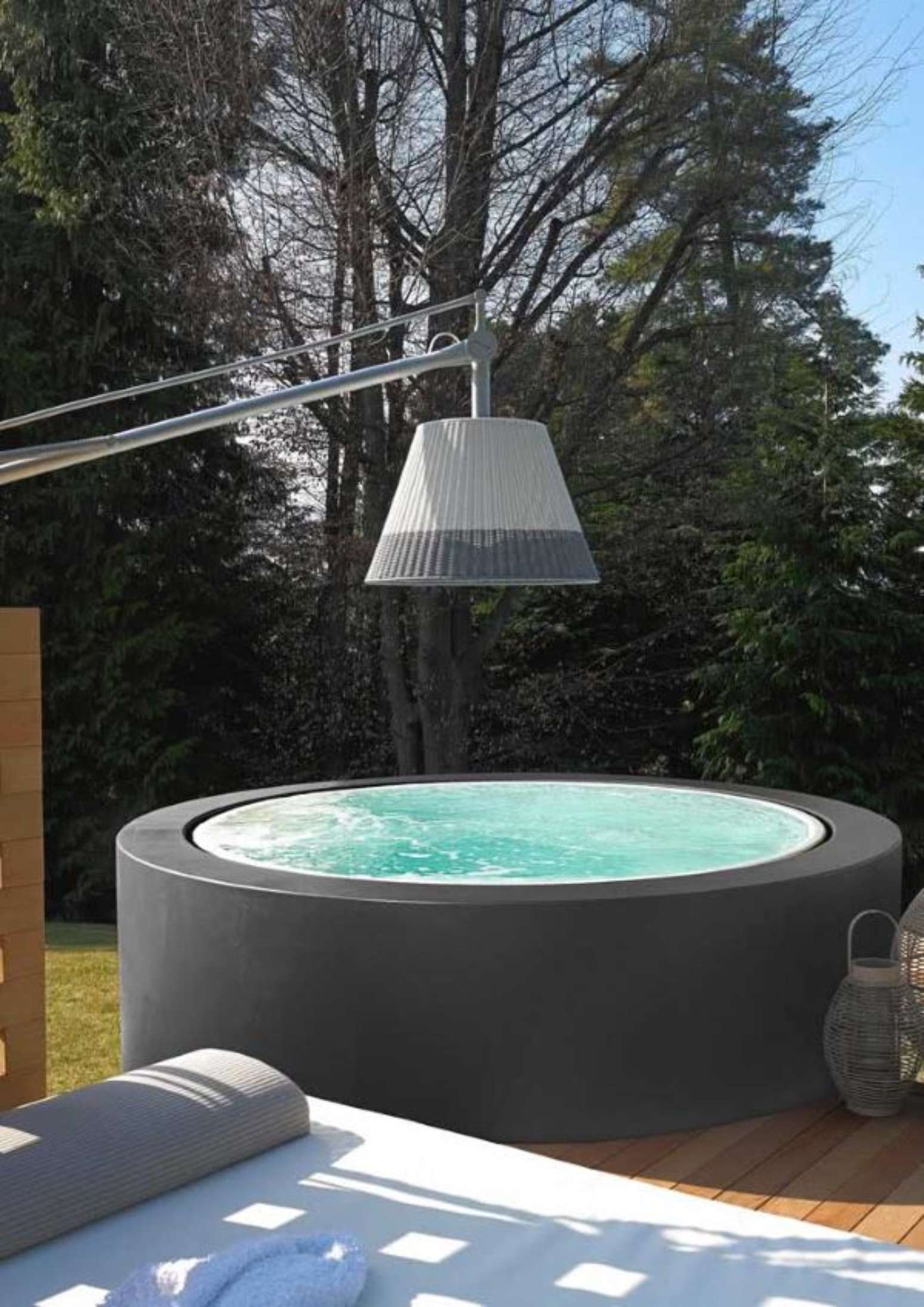 Jacuzzi Externa: +58 Modelos para Sua Área Externa dos Sonhos