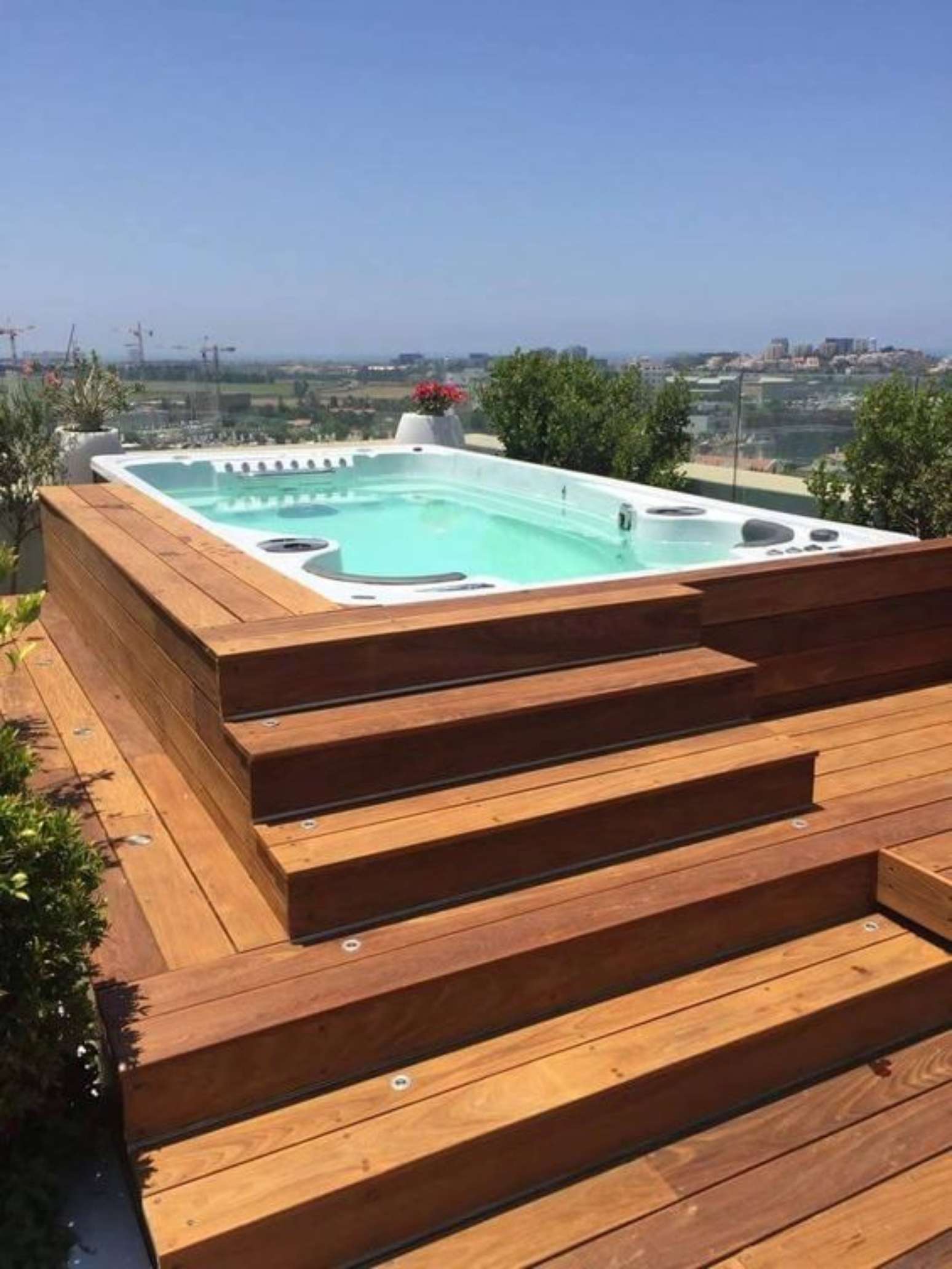 Jacuzzi Externa: +58 Modelos para Sua Área Externa dos Sonhos