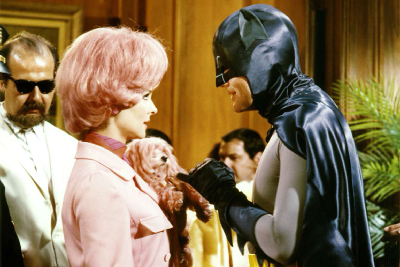Diane McBain, que filmou com Elvis e Batman, morre aos 81 anos