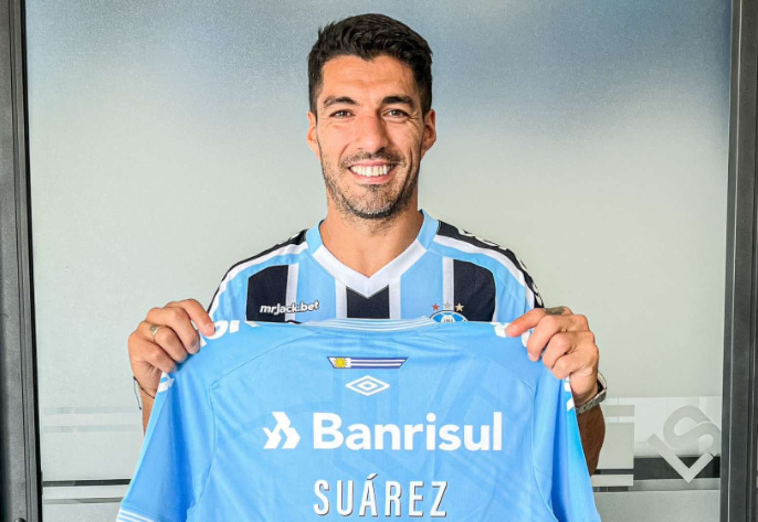 Saiba quando será a apresentação e possível estreia de Suárez pelo Grêmio
