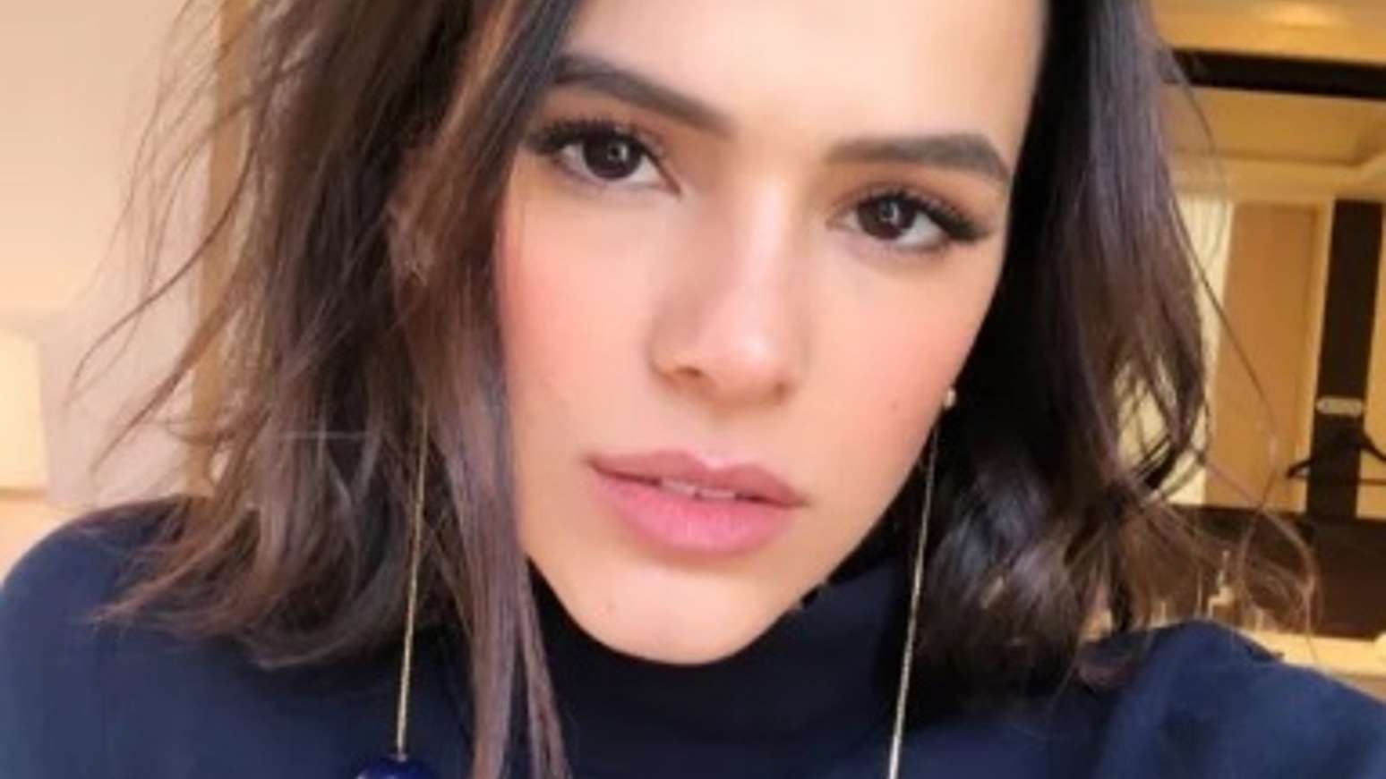 Bruna Marquezine engata romance sério com rapper; saiba quem é!