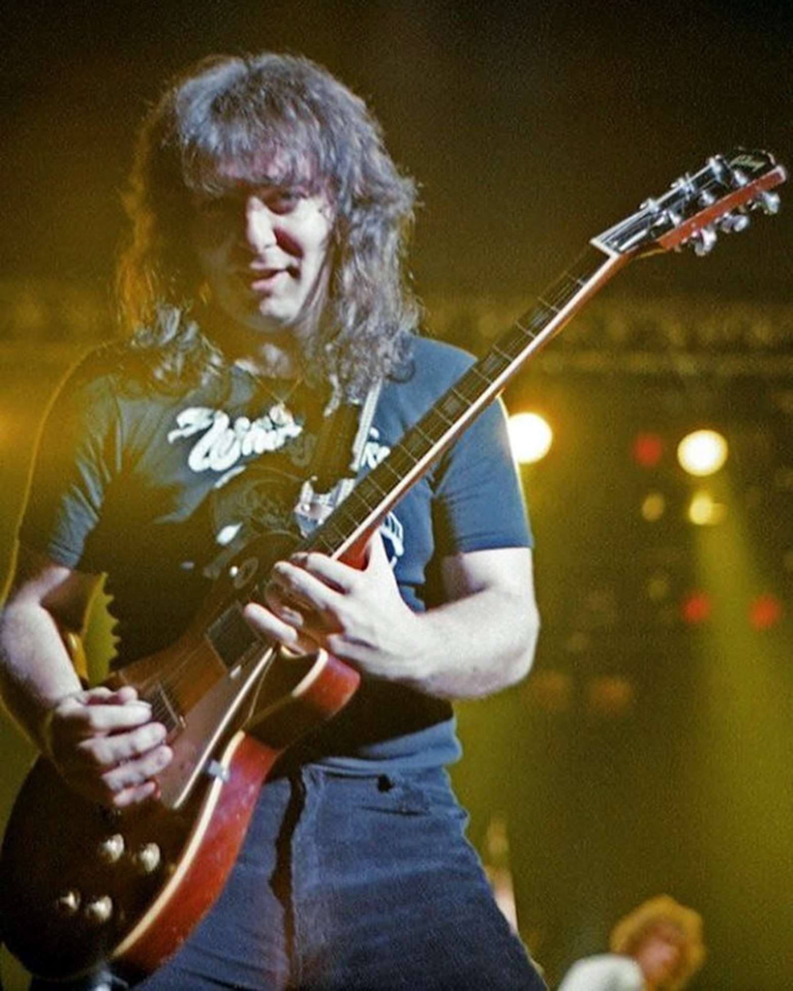 Bernie Marsden, guitarrista original do Whitesnake, morre aos 72 anos