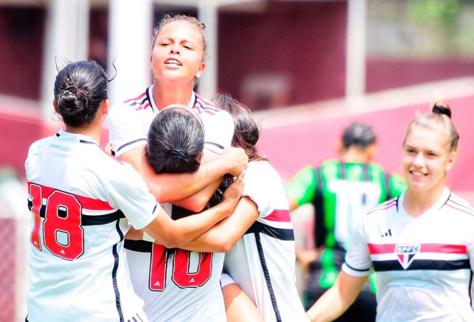 São Paulo goleia o América-MG na estreia da Copinha feminina