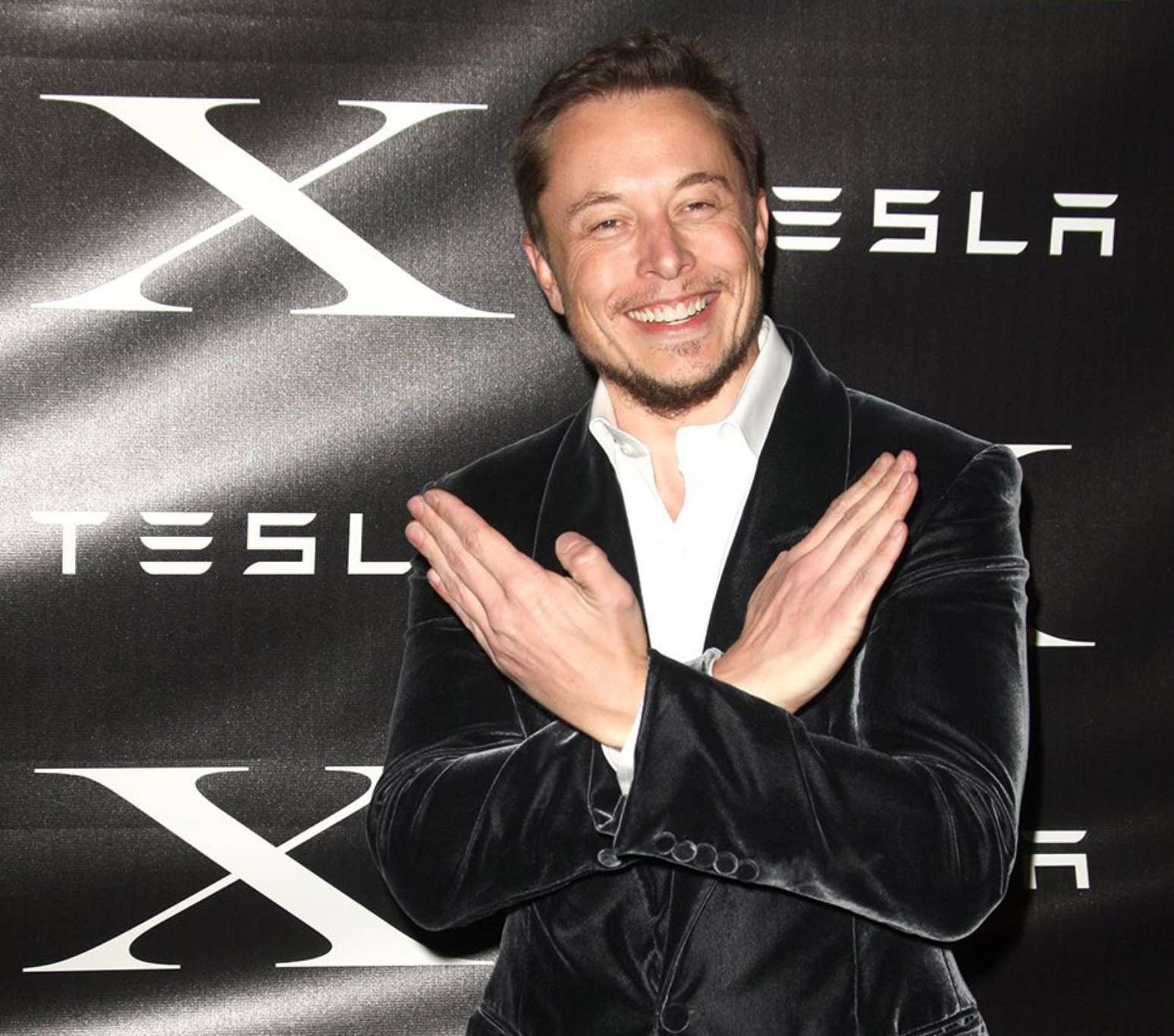 Elon Musk põe empresas em risco por uso de drogas, afirma jornal americano