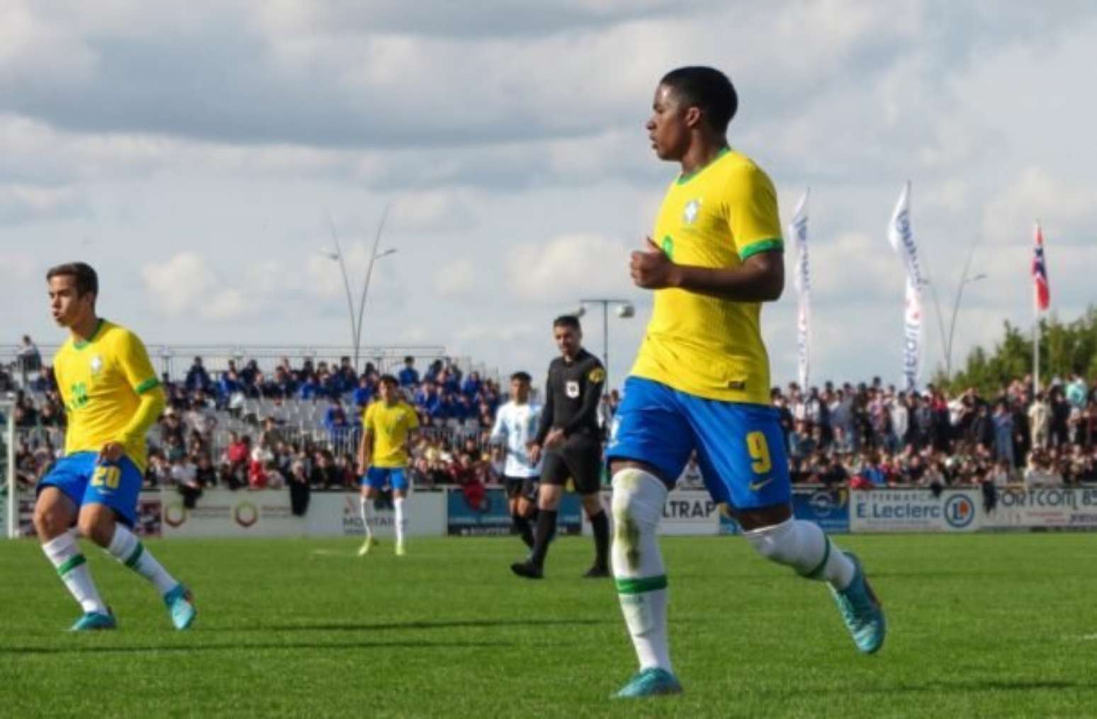 Às vésperas do Pré-Olímpico, Endrick relembra título na base da Seleção
