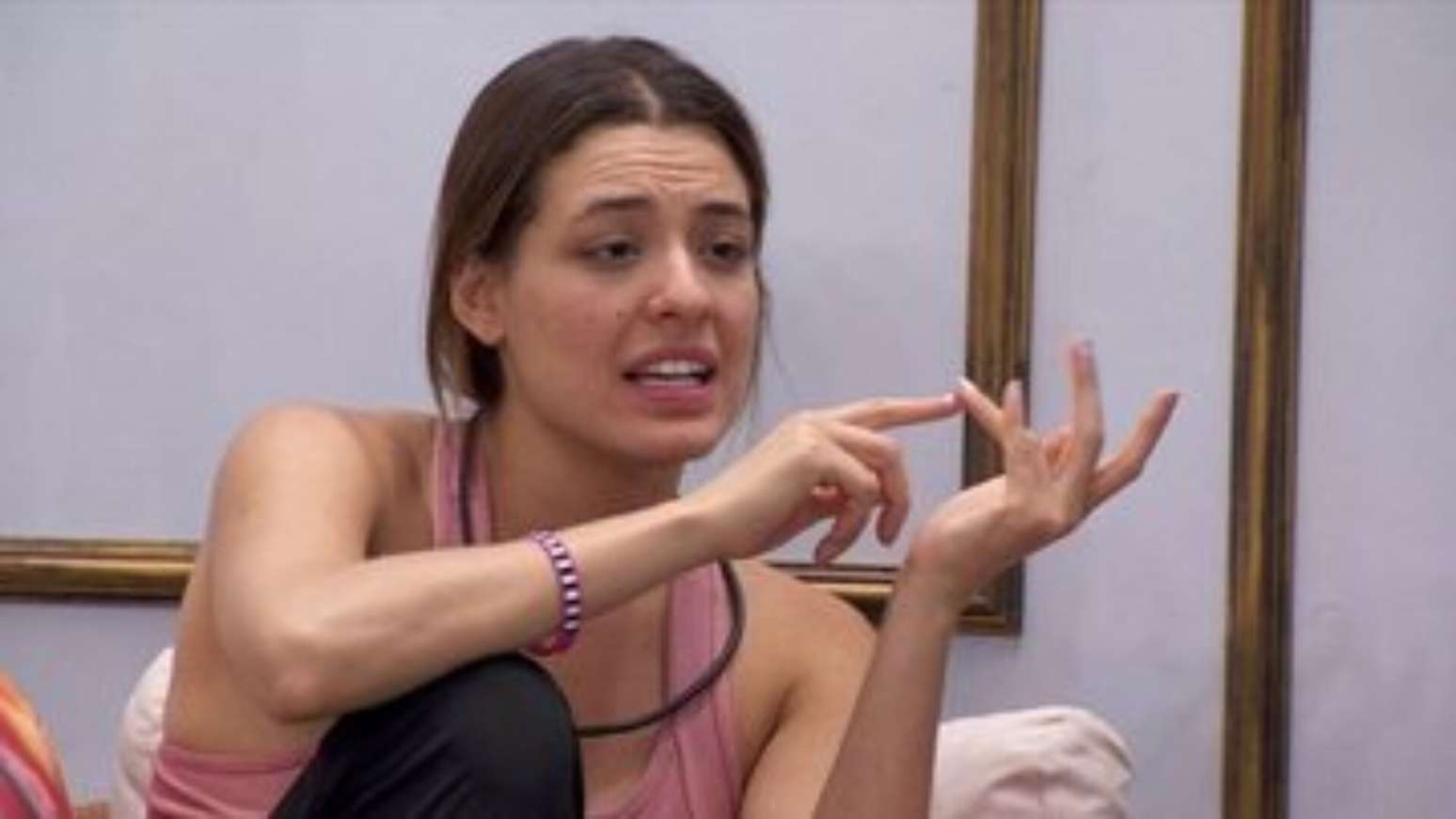 'BBB 24': Beatriz revela detalhes da vida íntima: 'Não me sinto pronta'