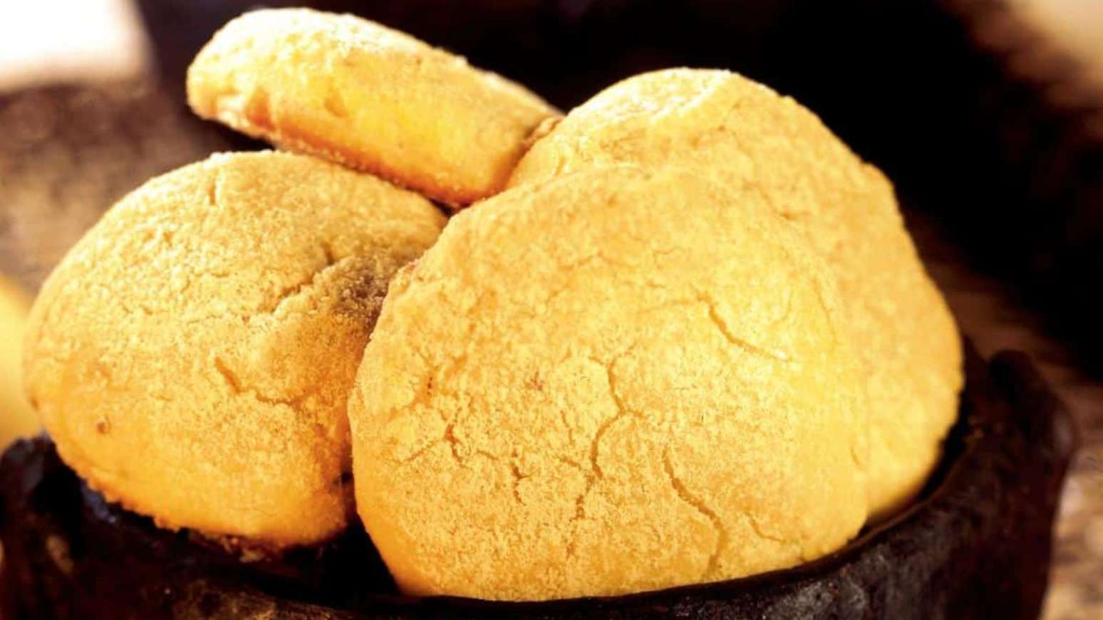 Broa de fubá de milho simples para fazer no café da tarde