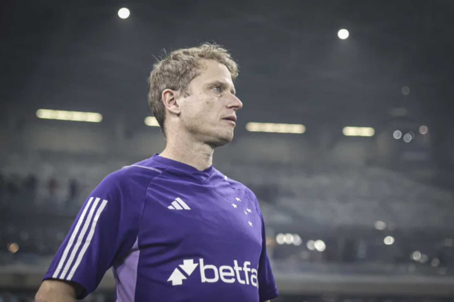 Saiba quem é o técnico Fernando Seabra, acertado com o Cruzeiro