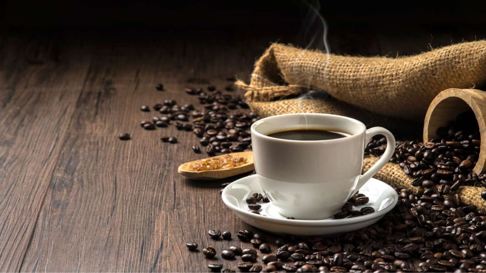 Quentinho e saboroso! Dicas para preparar o café coado perfeito