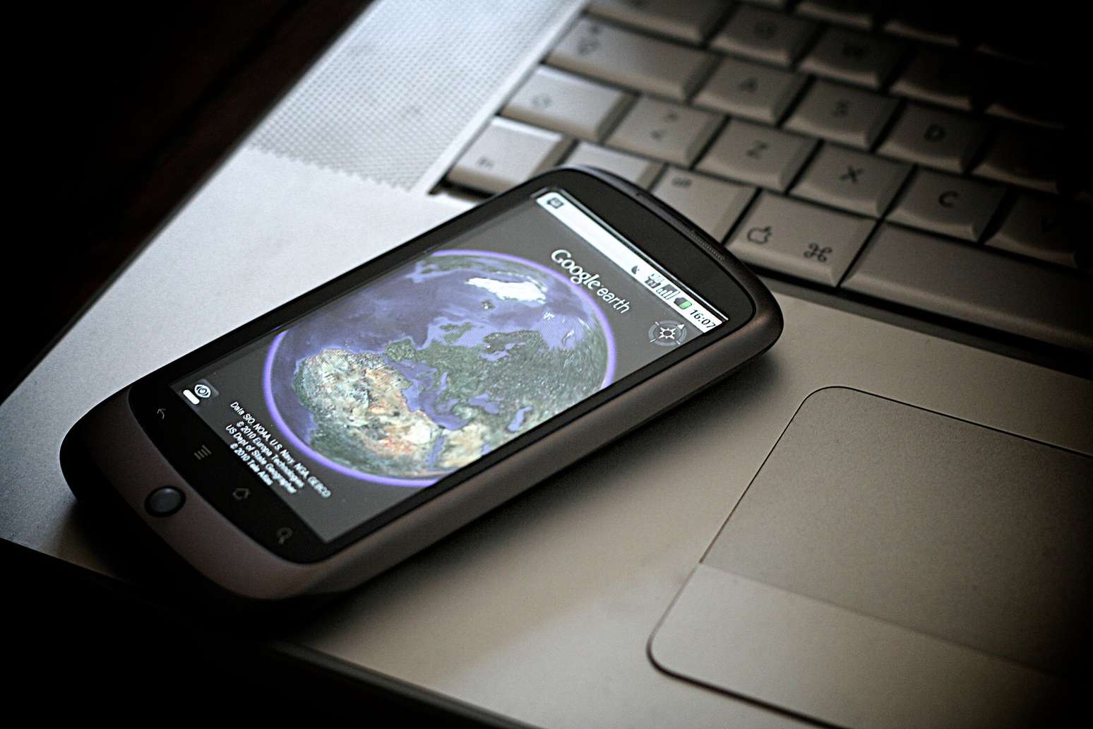 Conheça ferramentas gratuitas do Google Earth que oferecem viagem ...