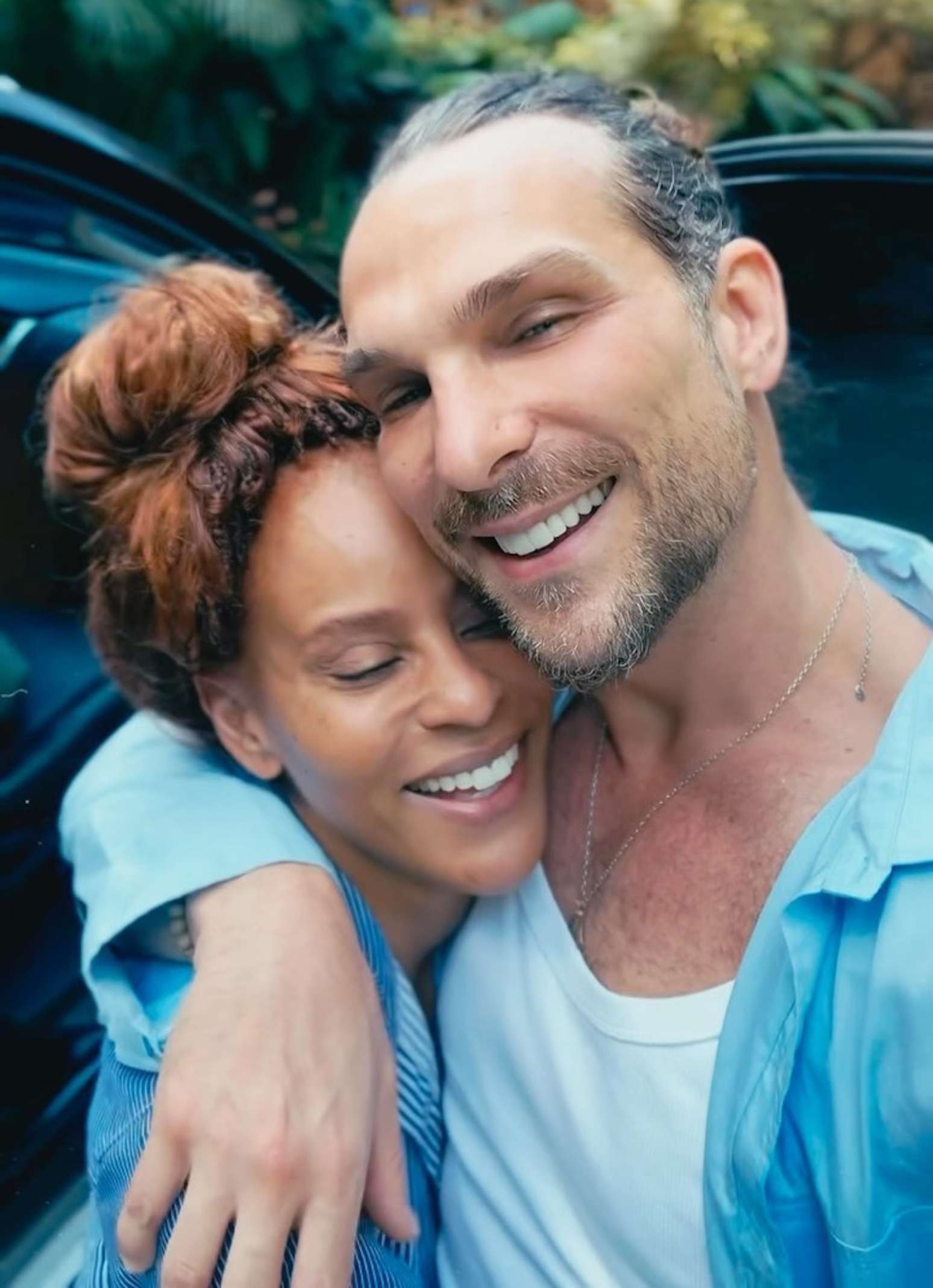 Aline Wirley e Igor Rickli concluem adoção de dois filhos