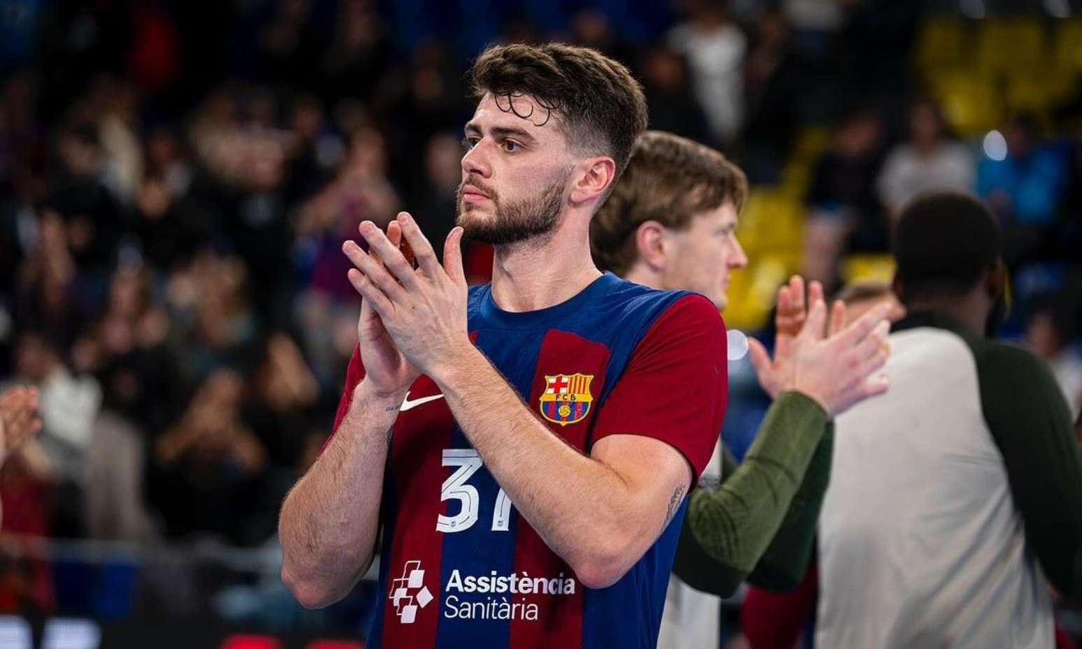 Haniel Langaro se despede do Barcelona após quatro anos