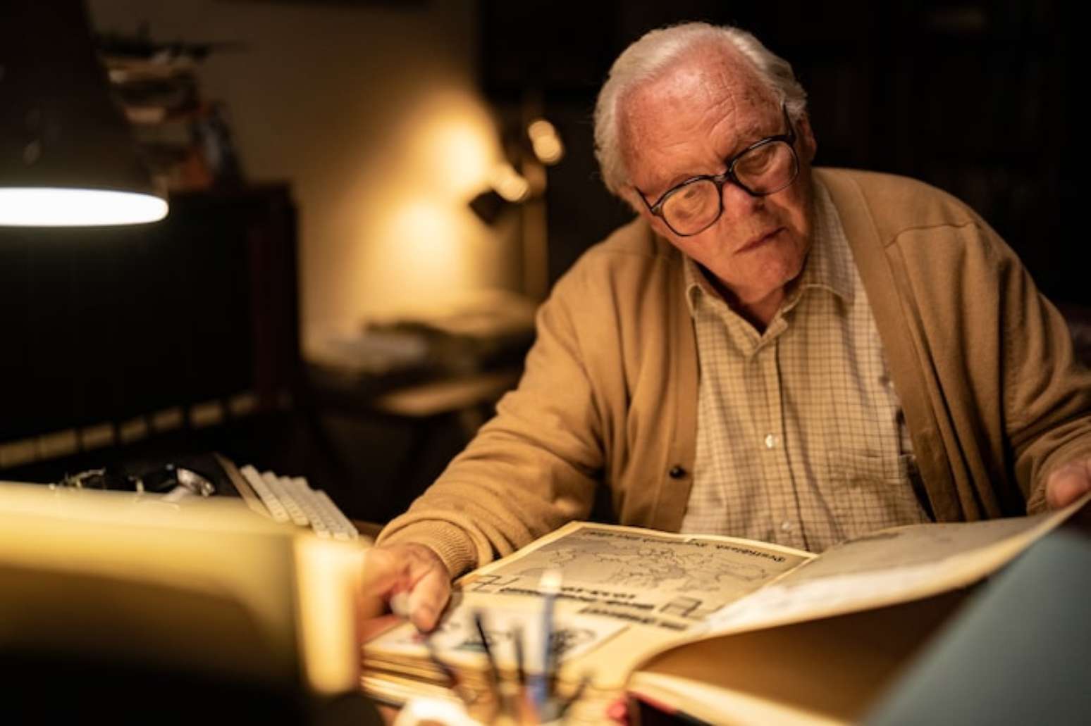 'Uma Vida': História real do homem que salvou crianças do Holocausto é ...