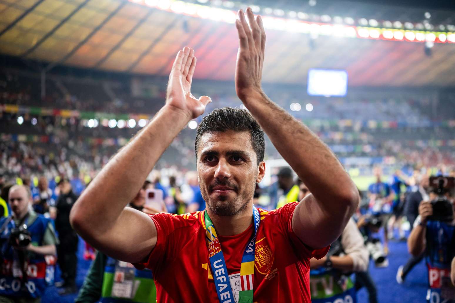 Rodri, meio-campista da Espanha, é eleito o melhor jogador da Eurocopa 2024