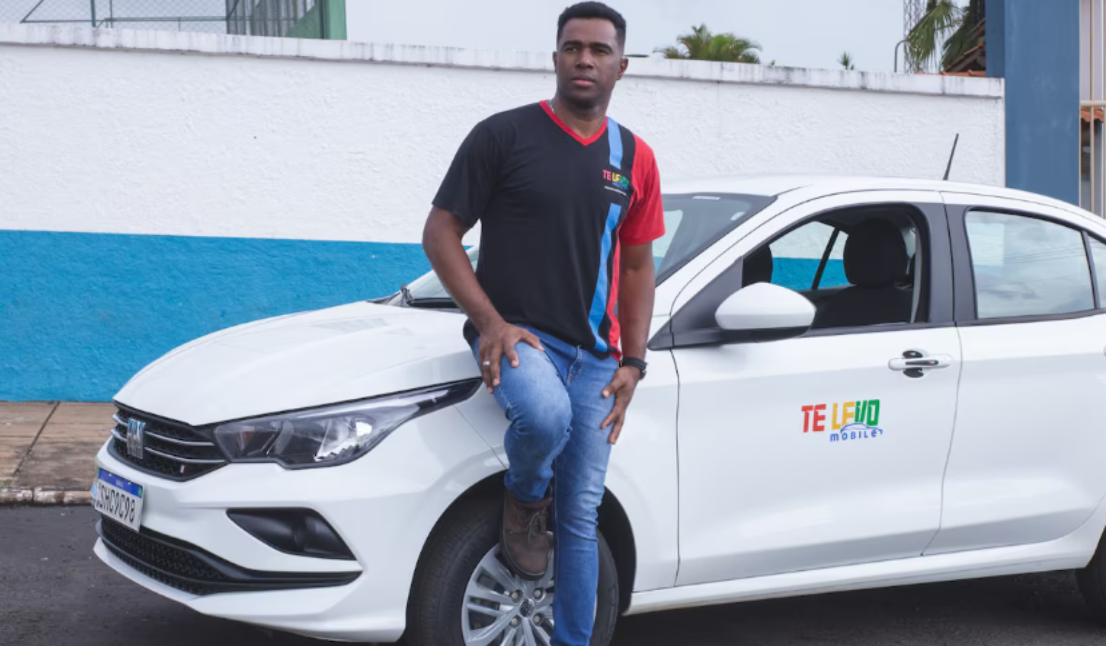 Empresário que morou na rua cria app concorrente da Uber e fatura quase ...