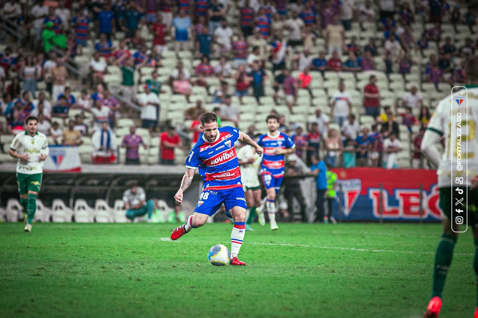 Lucas Sasha comemora renovação de contrato com o Fortaleza: "Me sinto ...