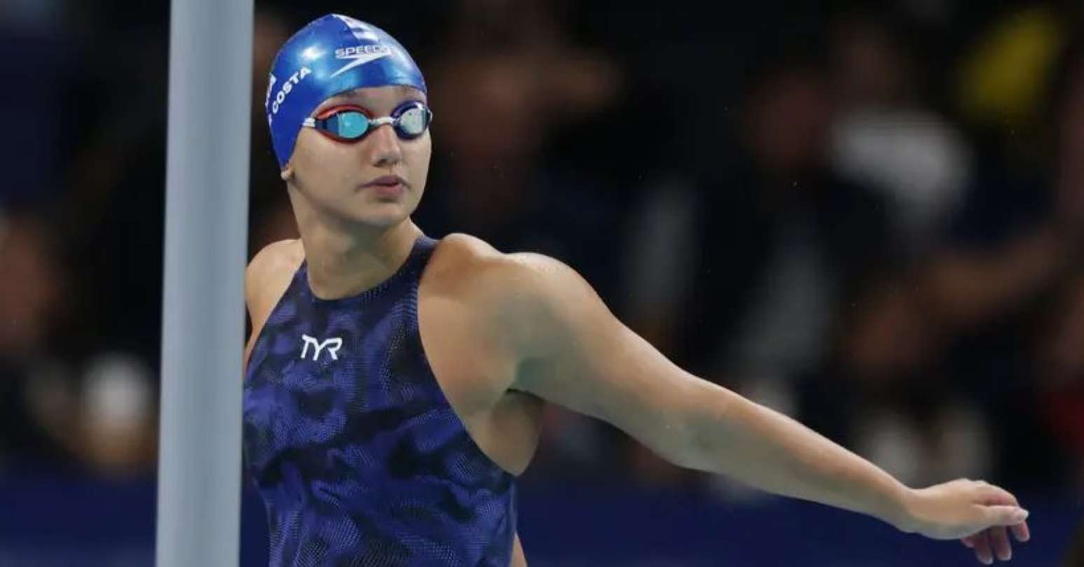 Conheça Mafê Costa, jovem nadadora que chega à final em sua 1ª Olimpíada