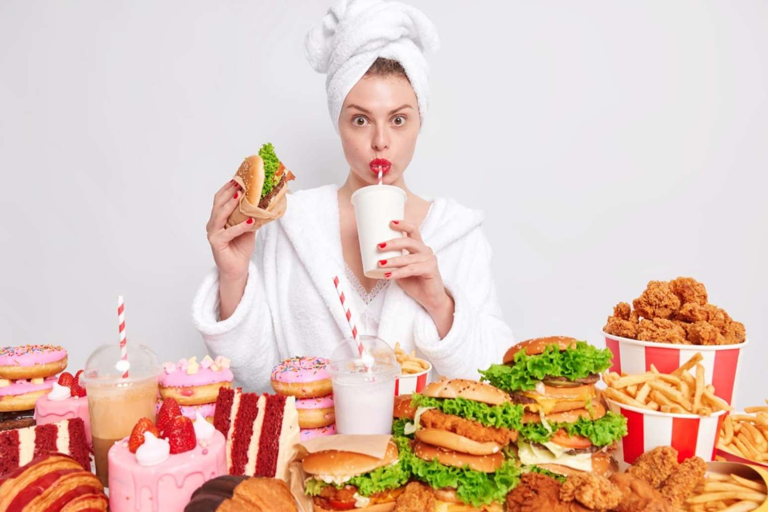 Comer fast food demais pode acabar com chances de engravidar