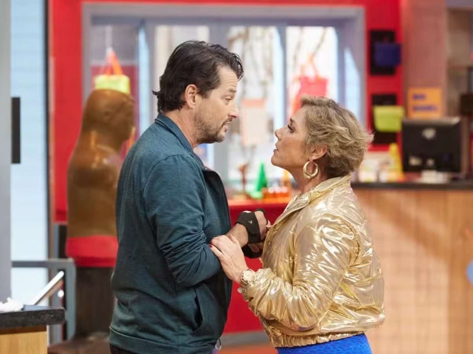 Multishow estreia nova temporada de "Tem Que Suar" com Helosa Périssé