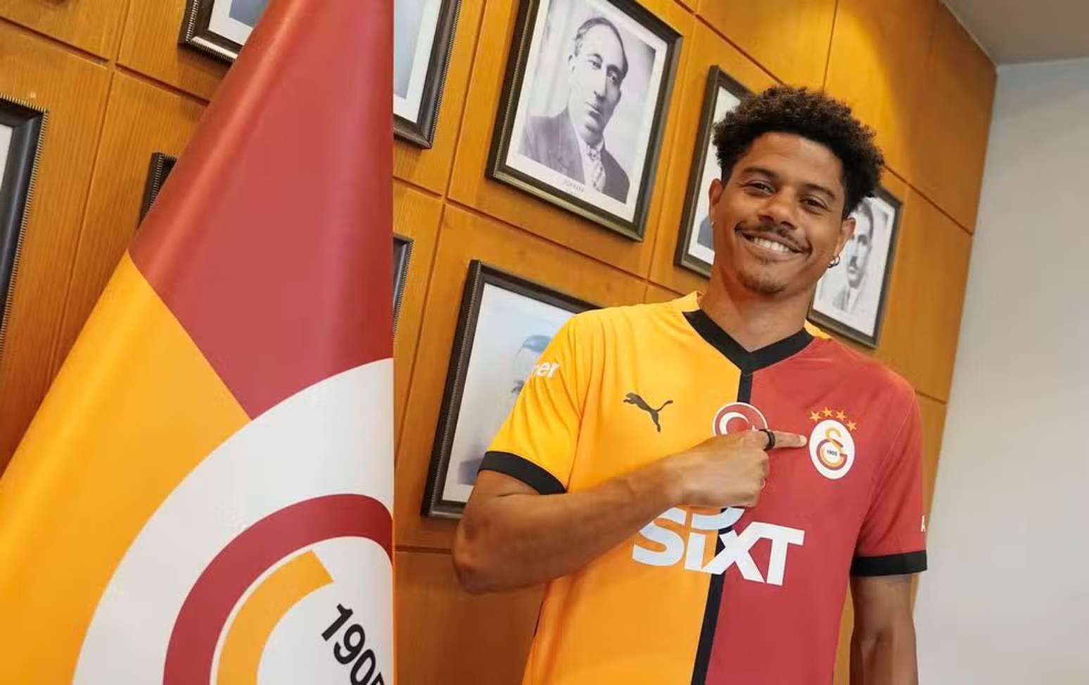 Galatasaray, atual campeão turco, anuncia a contratação do meia Gabriel ...