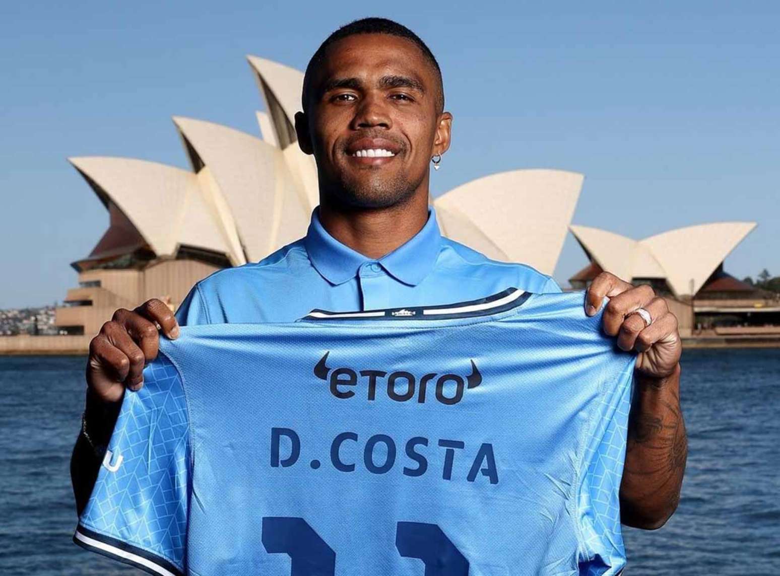Douglas Costa cria conta no OnlyFans e vislumbra potencial da ...
