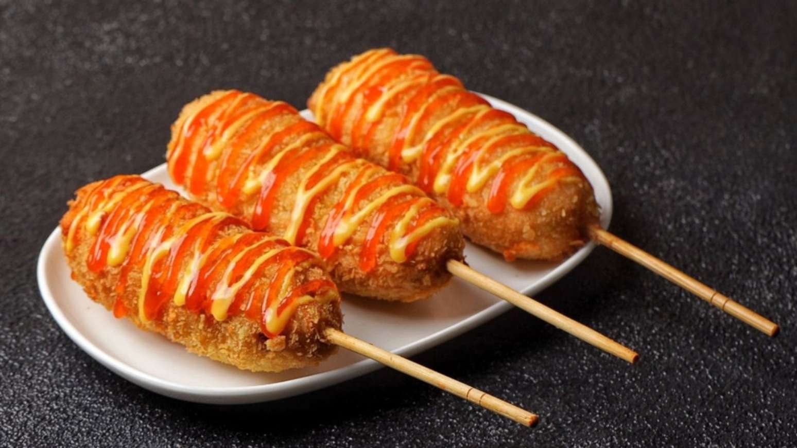 Hot dog coreano: aprenda a fazer o cachorro-quente no palito