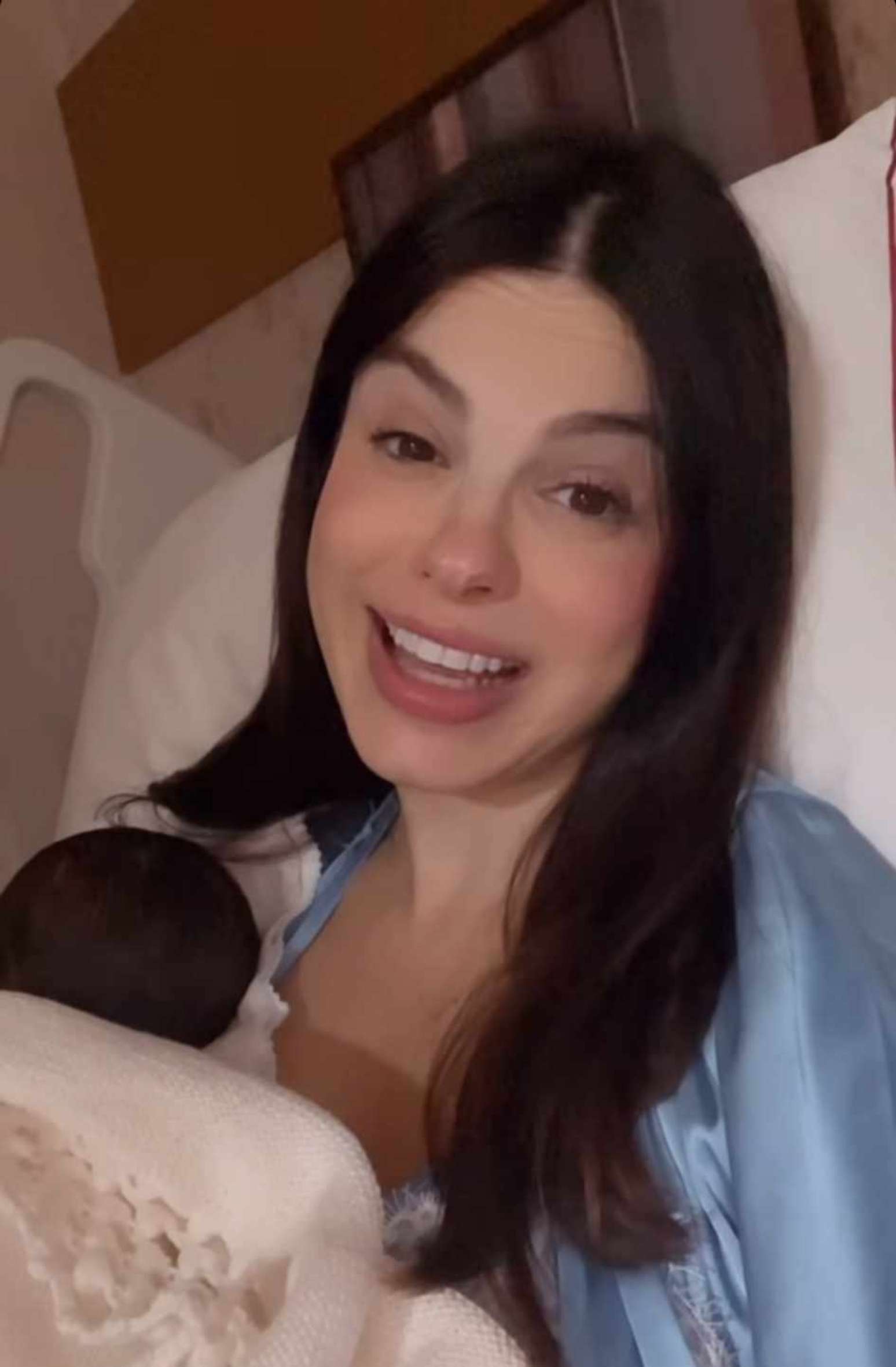 Nasce Vicenzo, o segundo filho de Sthefany Brito