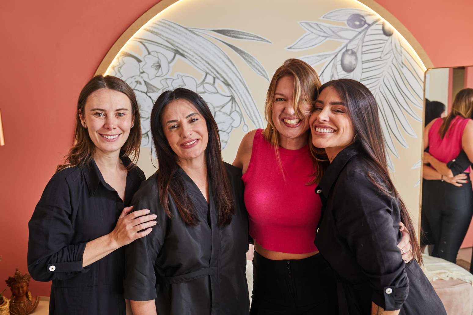 Sobre Essa Pele: Em nova série, tatuadoras resgatam autoestima de ...