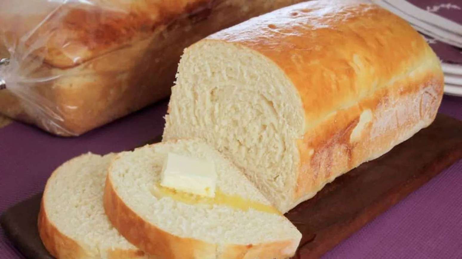 Pão caseiro simples e rápido: veja a receita que não precisa sovar