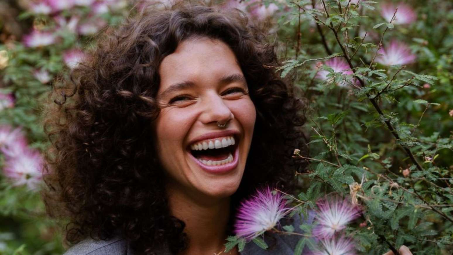 Bruna Linzmeyer completa 32 anos com quebra de tabus e empoderamento ...