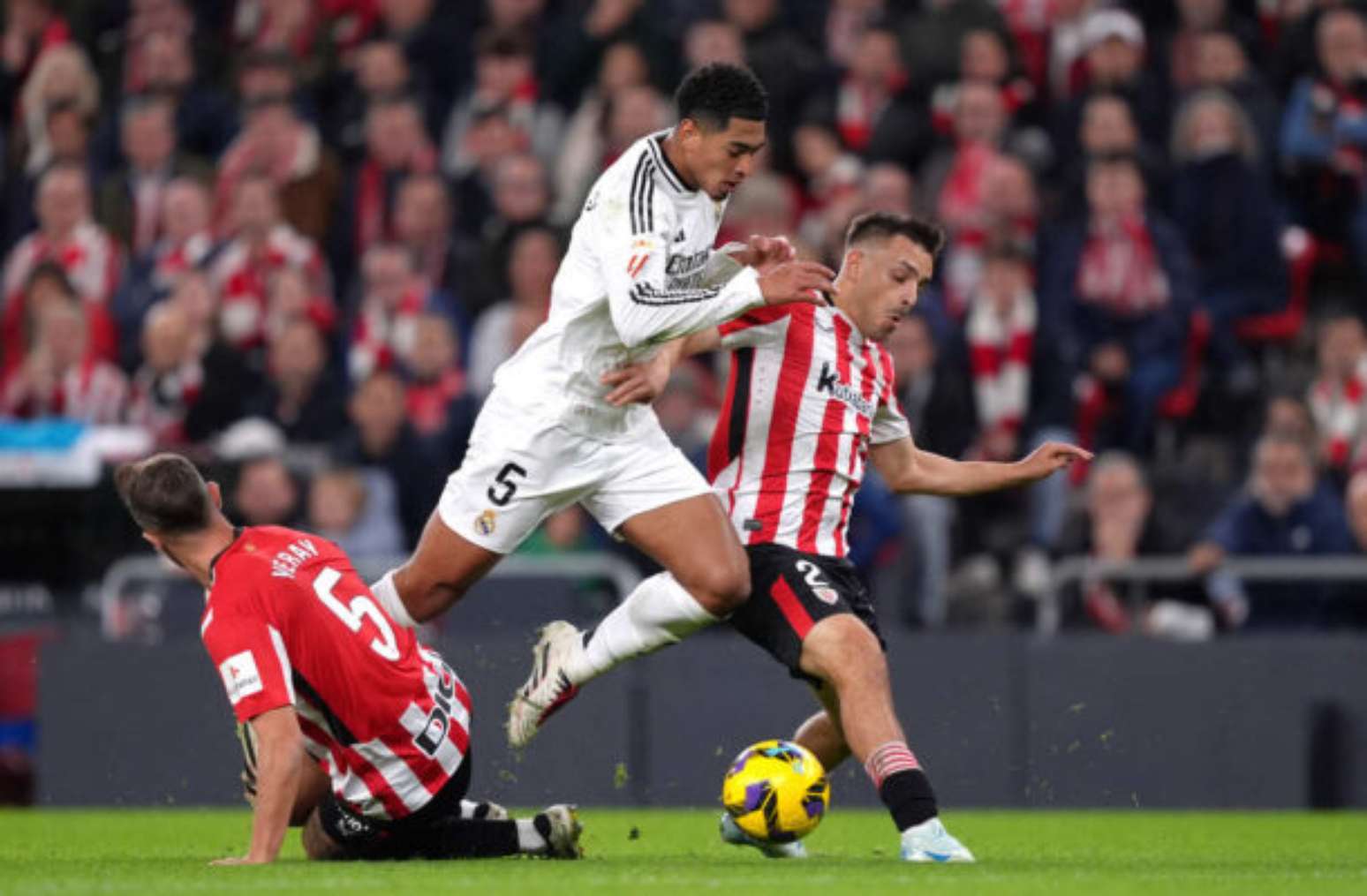 Mbappé perde mais um pênalti, e Real Madrid é derrotado pelo Athletic ...