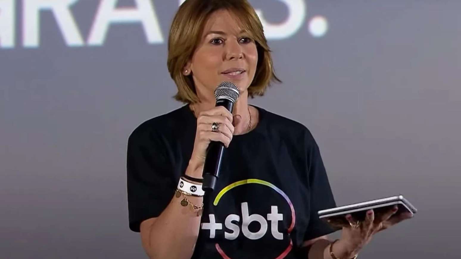 Daniela Beyruti não é Abravanel? Entenda o sobrenome da filha de Silvio ...