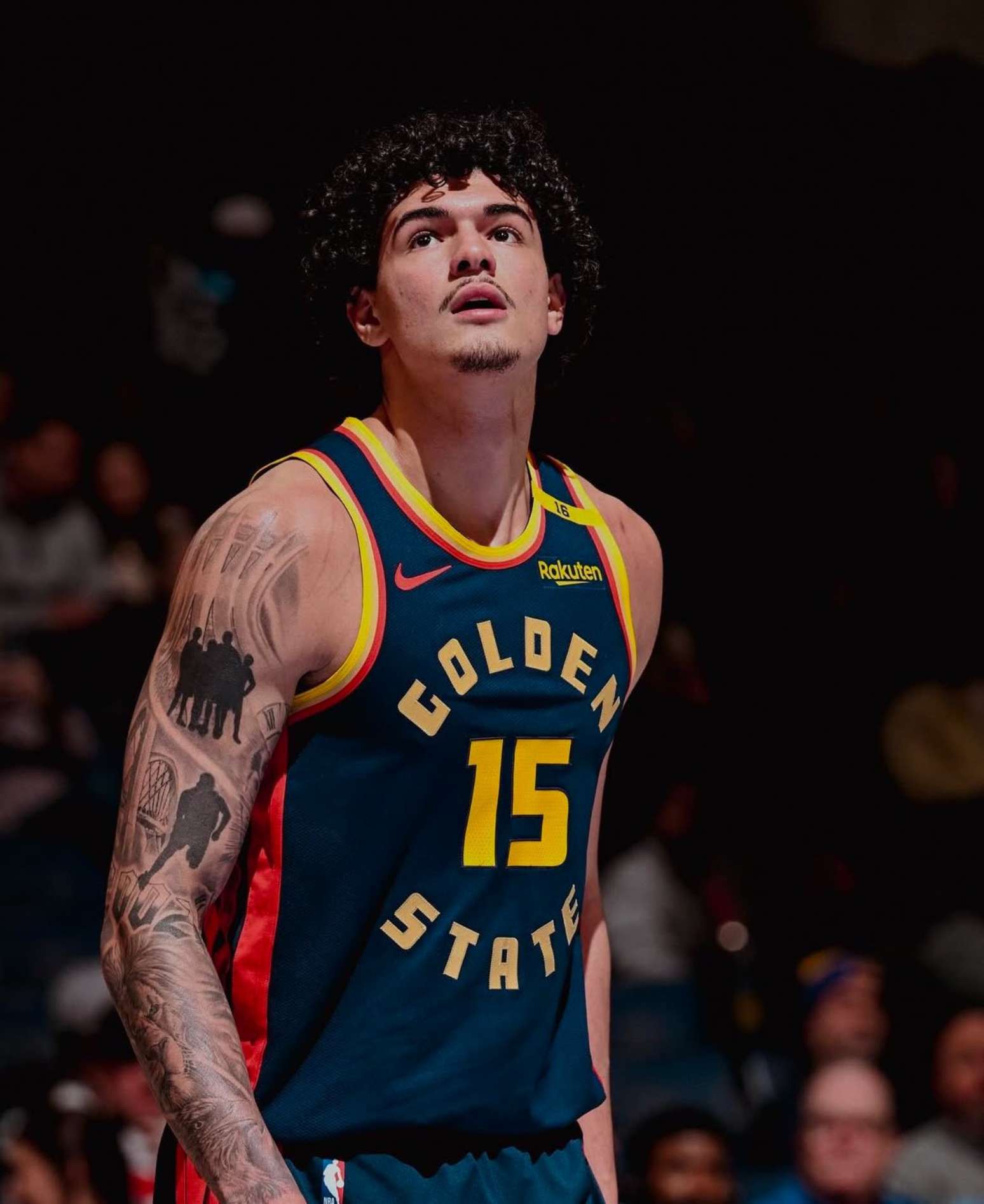 Brasileiro Gui Santos brilha em vitória do Golden State Warriors