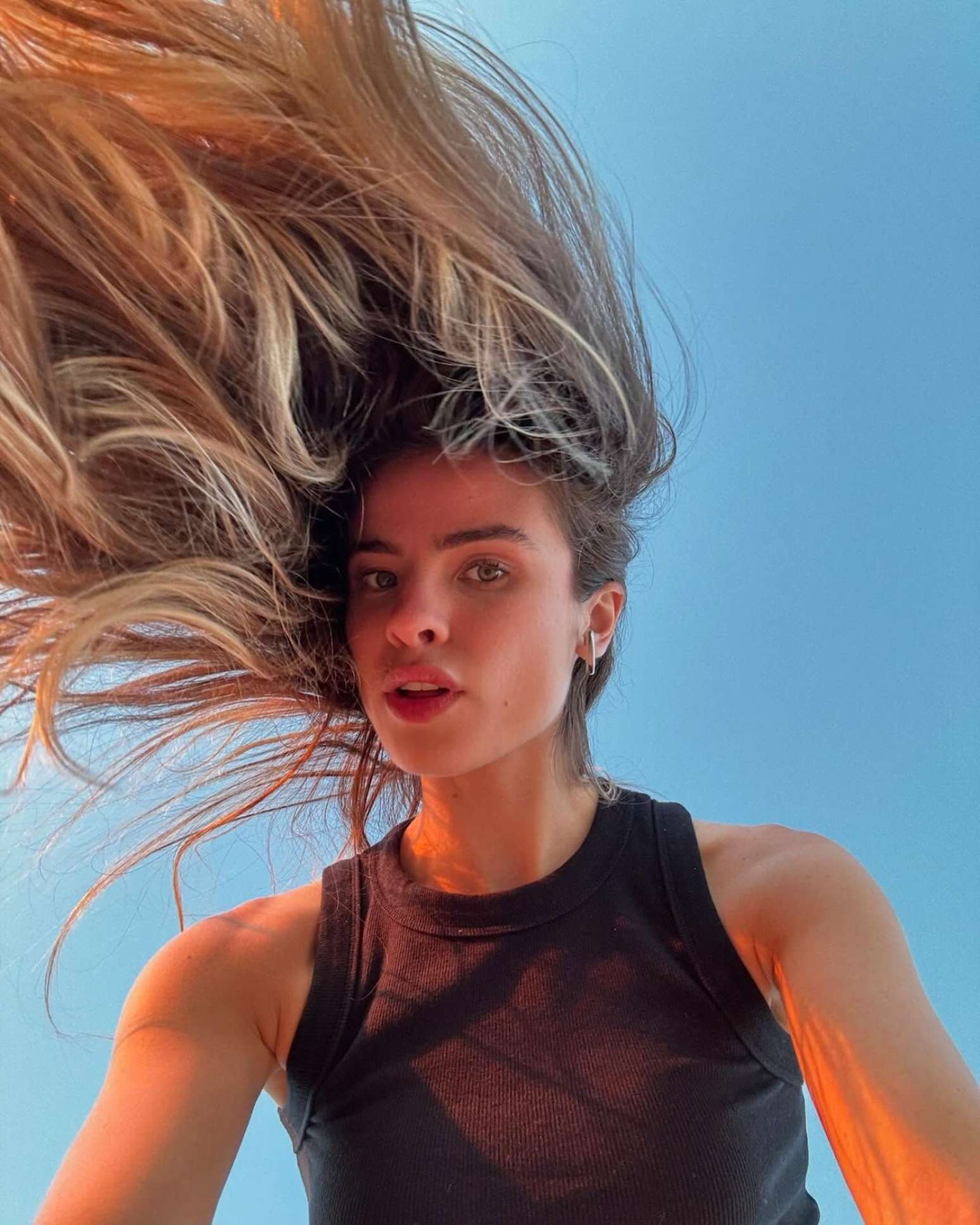 Giulia Be relata risco de incêndio na casa onde mora em Los Angeles
