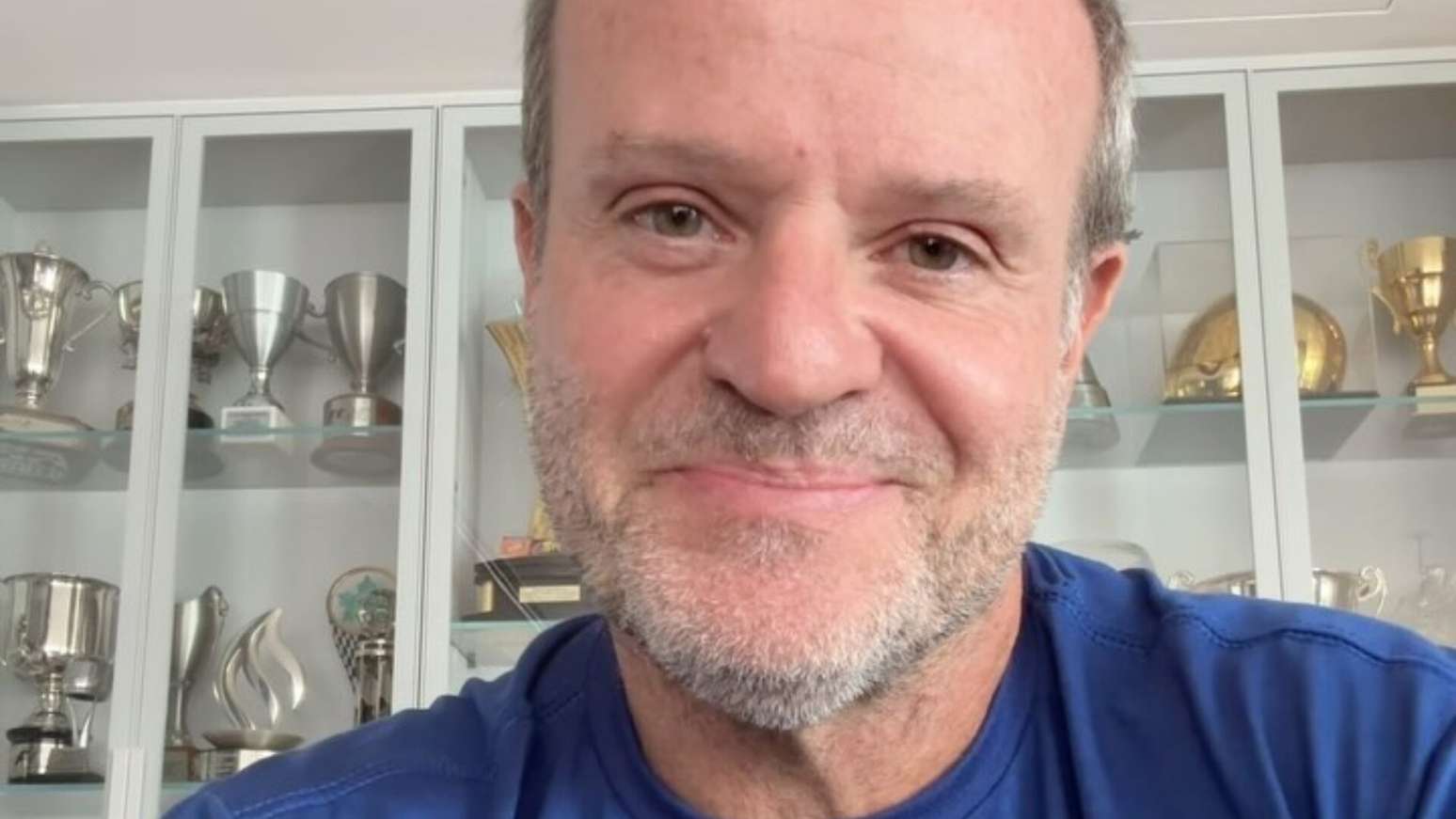 Filho de Rubinho Barrichello chama atenção na web