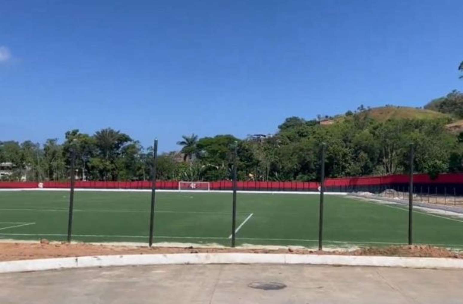 Como está a obra do miniestádio no CT do Flamengo