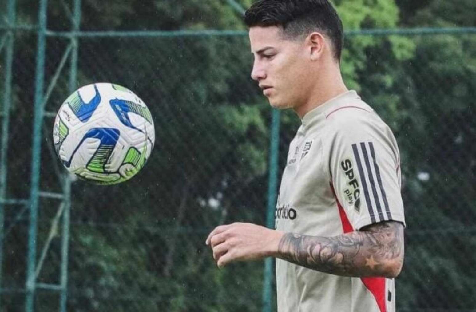 James Rodriguez explica motivo de não ter dado certo no São Paulo