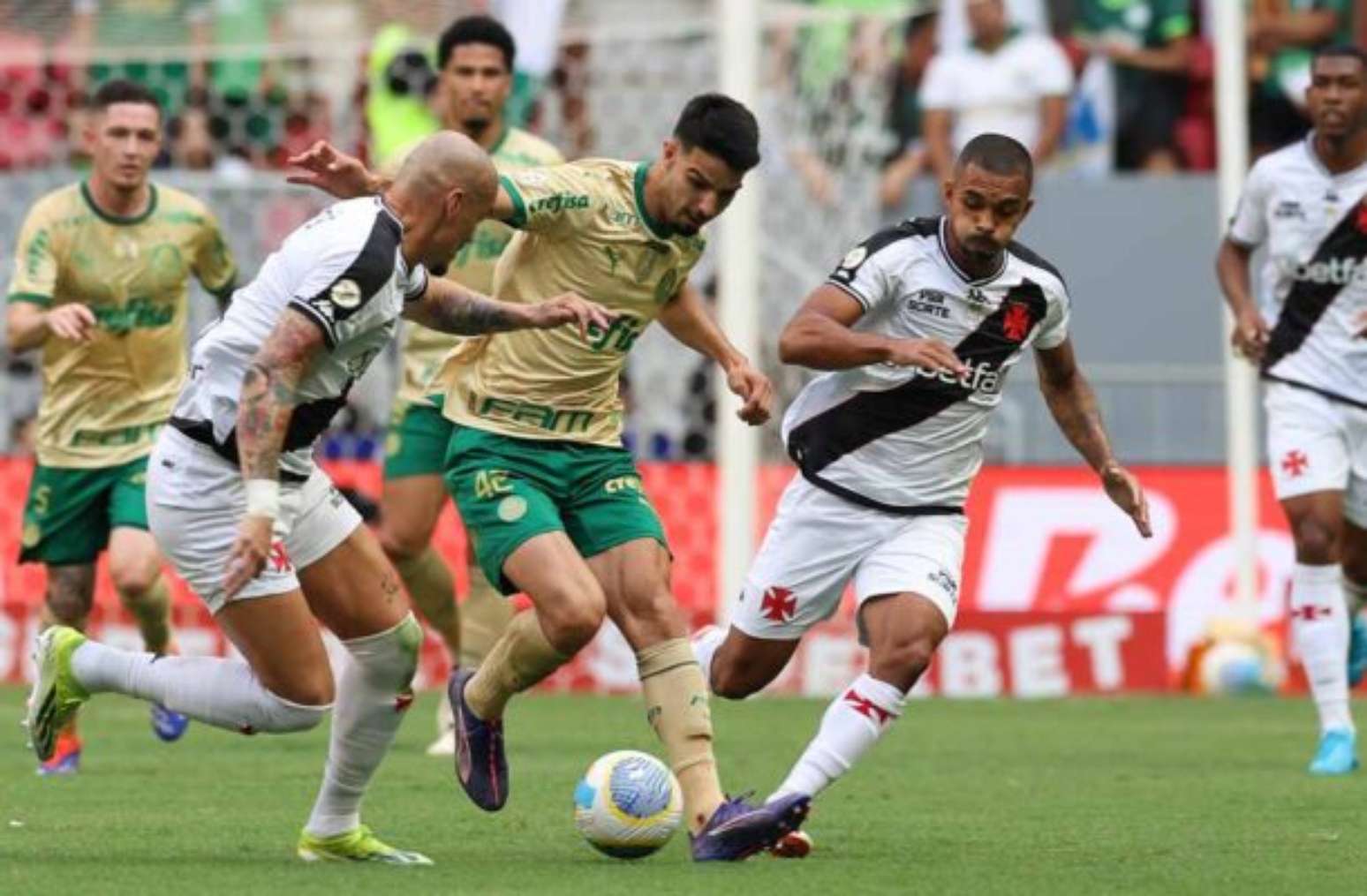 Vasco x Palmeiras, pelo Brasileirão, tem novo local; confira