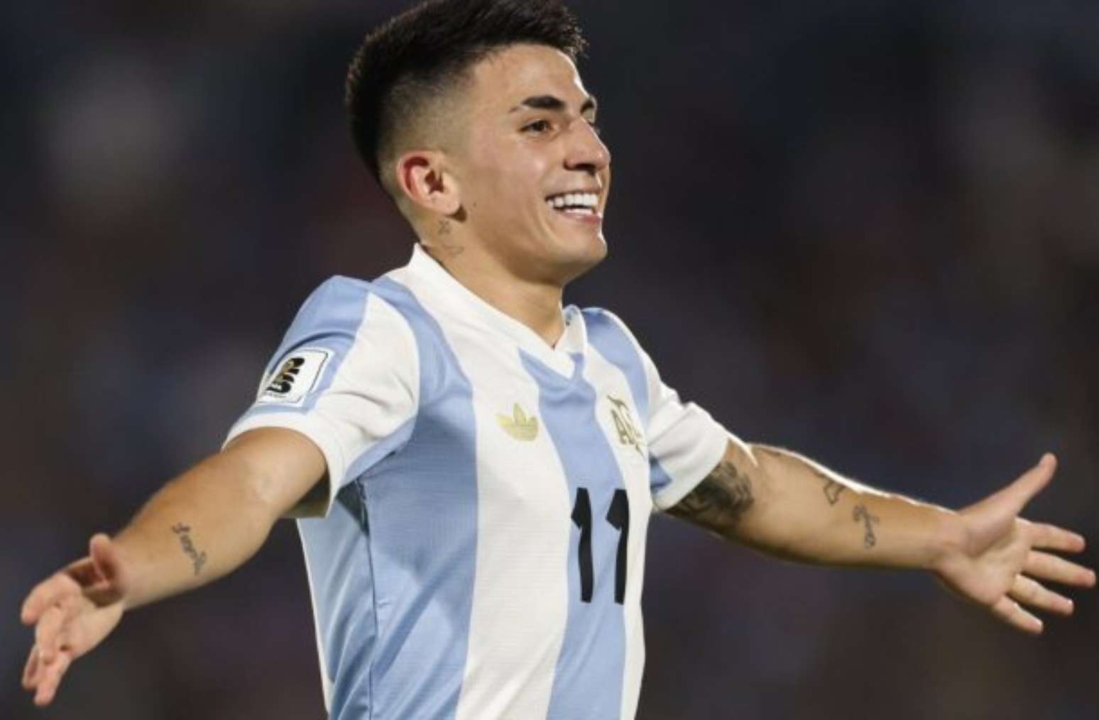 Com golaço de Almada, Argentina vence Uruguai! Está com um pé na Copa