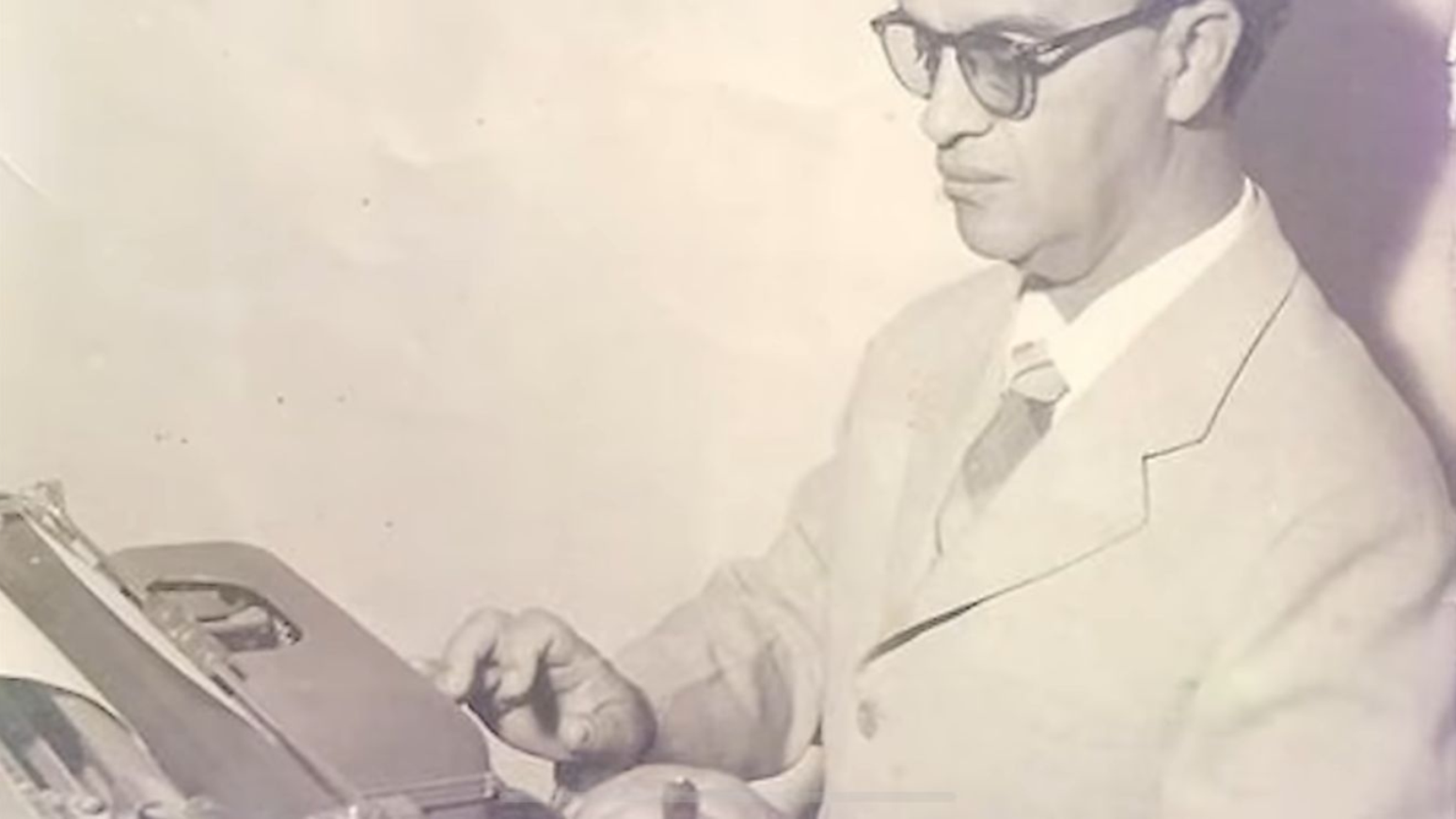 Quem foi Chico Xavier, médium que hoje completaria 115 anos?