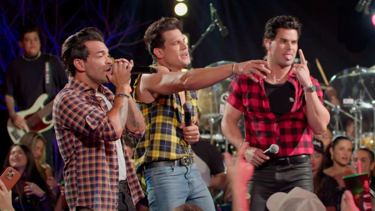 Gabriel Gava, Israel Novaes e Thiago Brava anunciam terceiro EP do ...